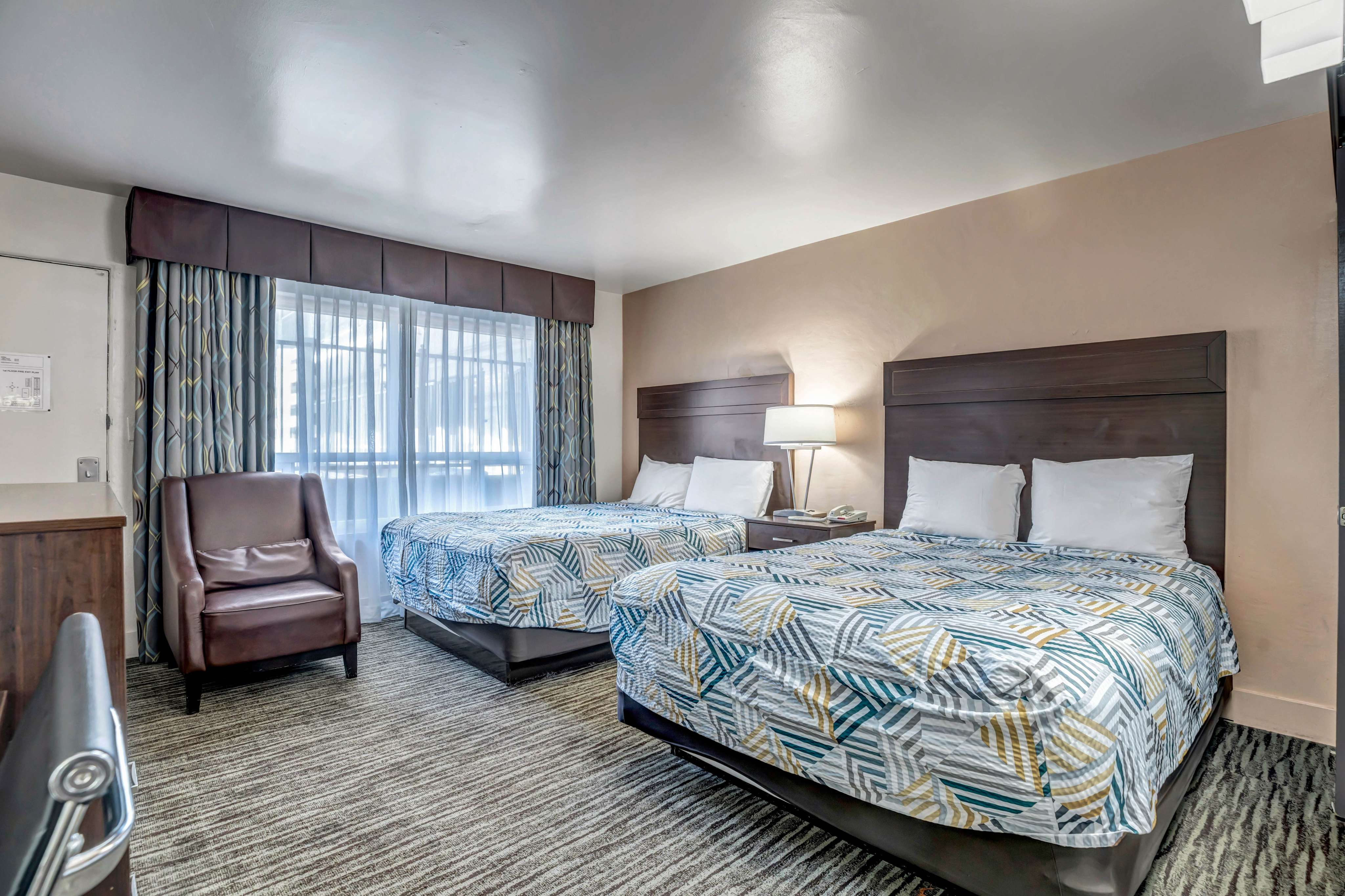 Eastside Lodge | Top Hotel In Portland, OR